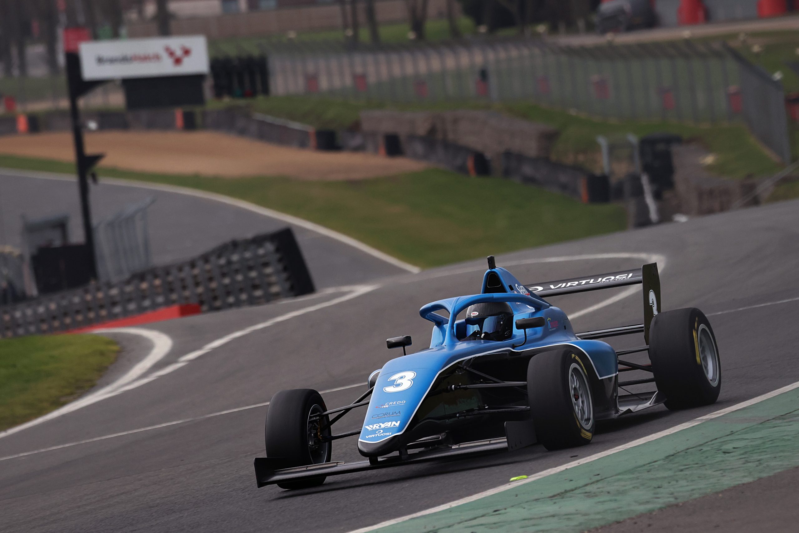 ROKiT FIA British Formula F4 | Virtuosi Racing complete first UK test ...