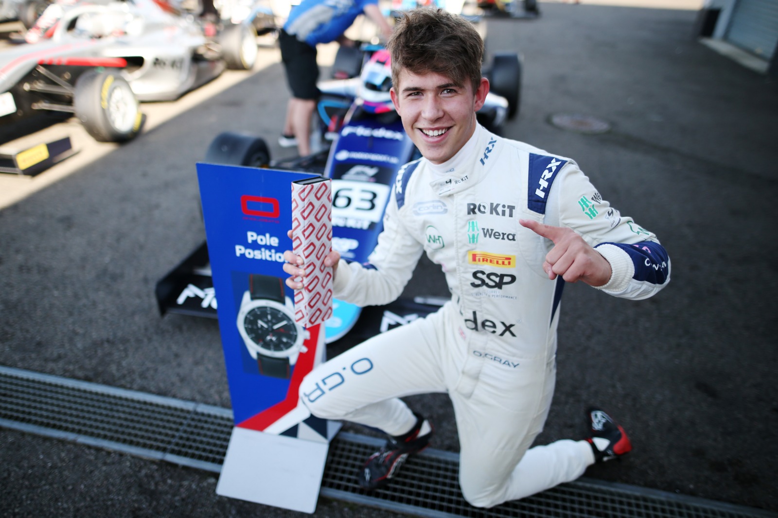 FIA British F4 Championship | Gray triumphs after thrilling Silverstone ...